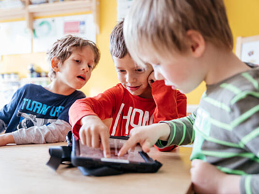Wie gerecht ist die digitale Welt? - Fröbel - Für Kinder